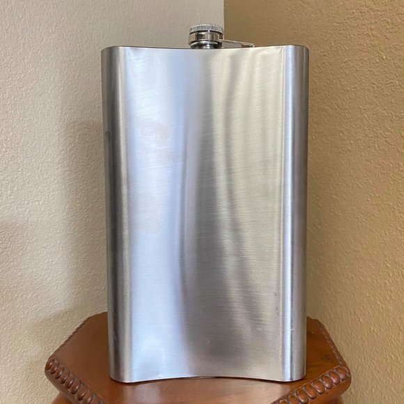 Wembley | Kitchen | Wembley Stainless Steel Giant Flask 64 Oz | Poshmark
